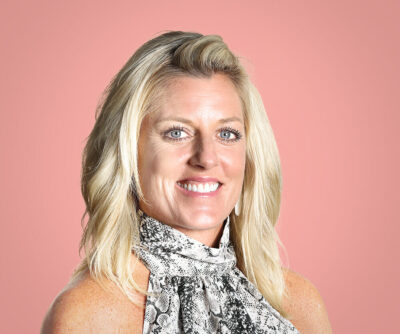 Julie Wool's Instagram, Twitter & Facebook on IDCrawl